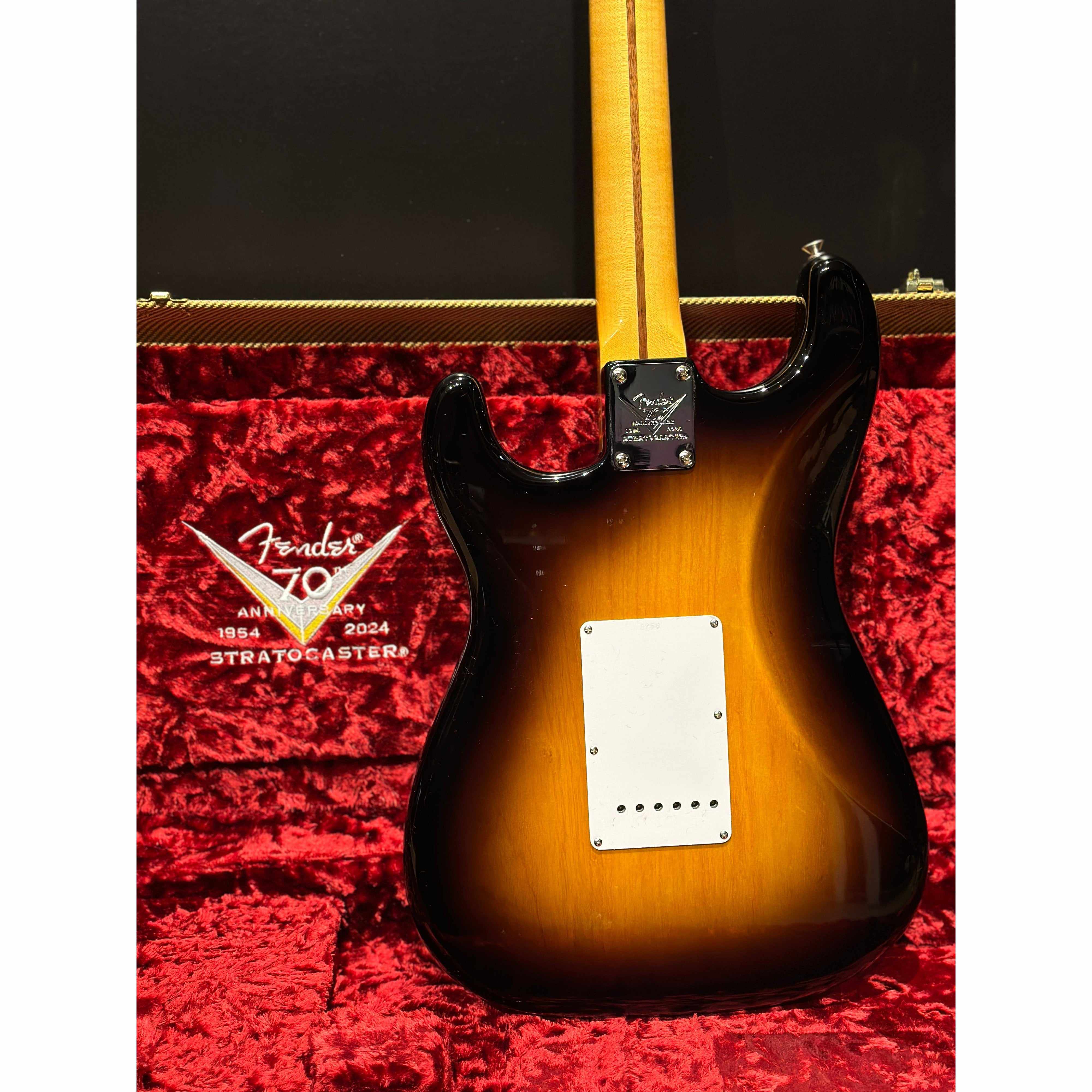 Fender Ltd Edition 70th Anniversary 1954 Stratocaster Custom - Logans ...